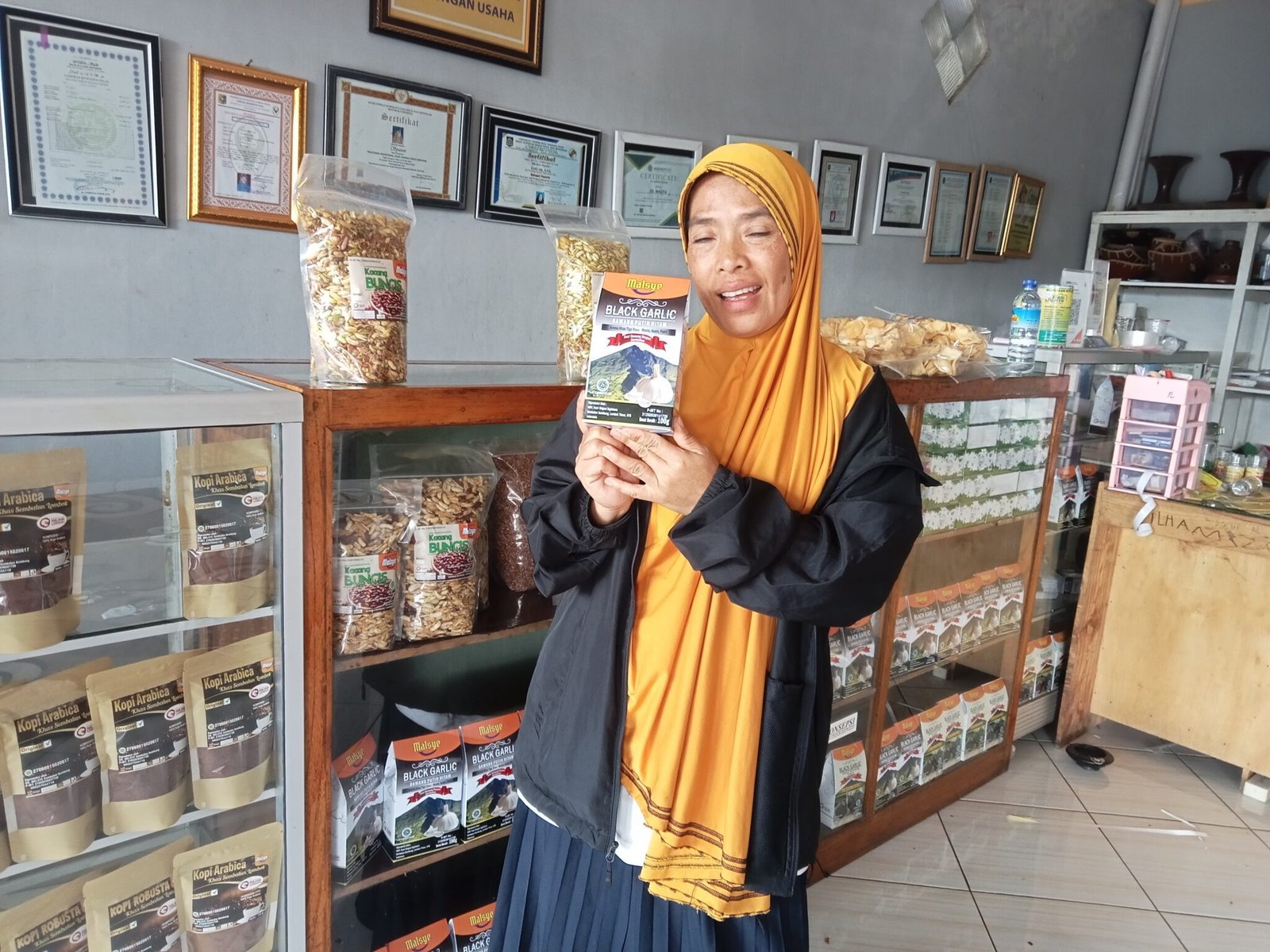 Black Garlic dan Kopi Robusta Sembalun Mendunia, Disukai Wisatawan ...